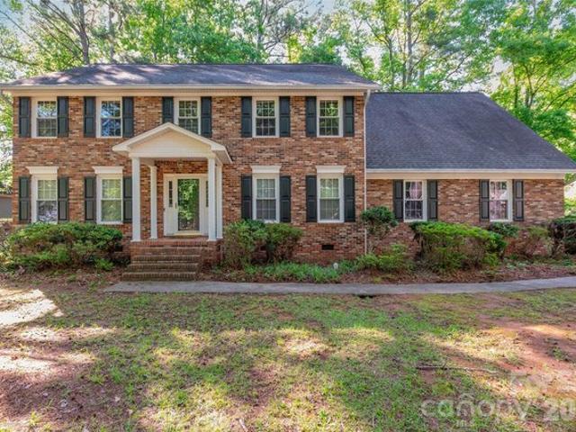 1171 Candlelight Dr, Rock Hill, SC 29732