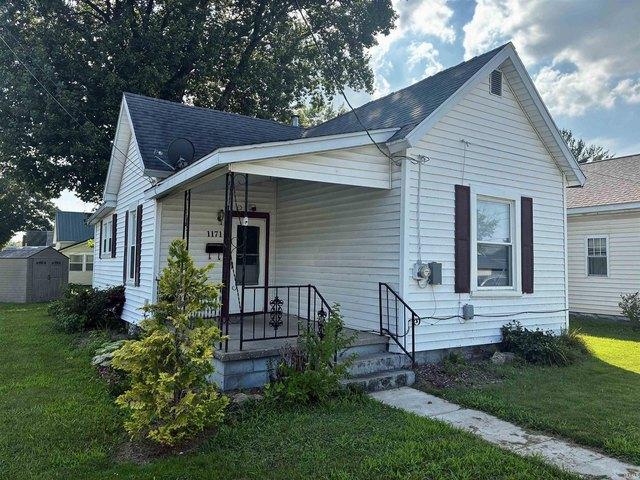 1171 DE Wolf St, Vincennes, IN 47591