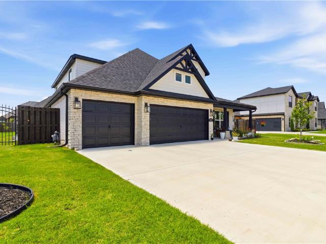 1171 Longbourn Drive