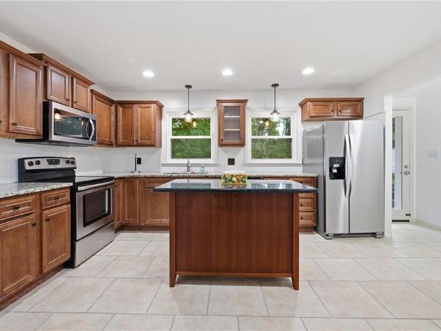 1171 Starline Drive SE