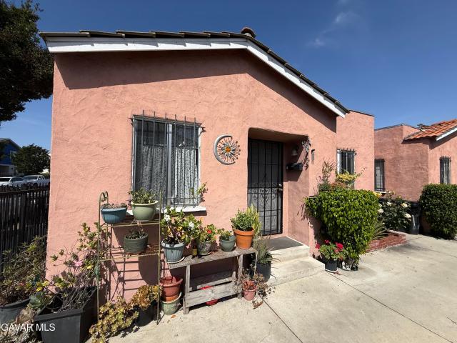 1171 W 38th St, Los Angeles, CA 90037 | MLS #SR26077
