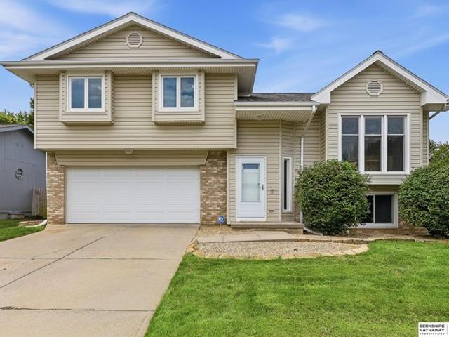 11722 S 27th St, Bellevue, NE 68123