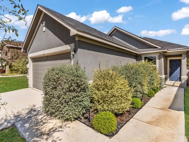 11727 Black Rose, San Antonio, TX 78245 | MLS #1951 | Compass