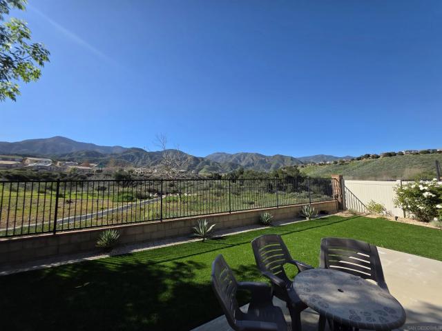 11727 Coriander Way, Corona, CA 92883 | MLS #260002 | Compass