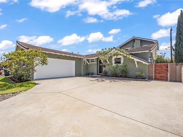 11724 Hollyview Dr, La Mirada, CA 90638