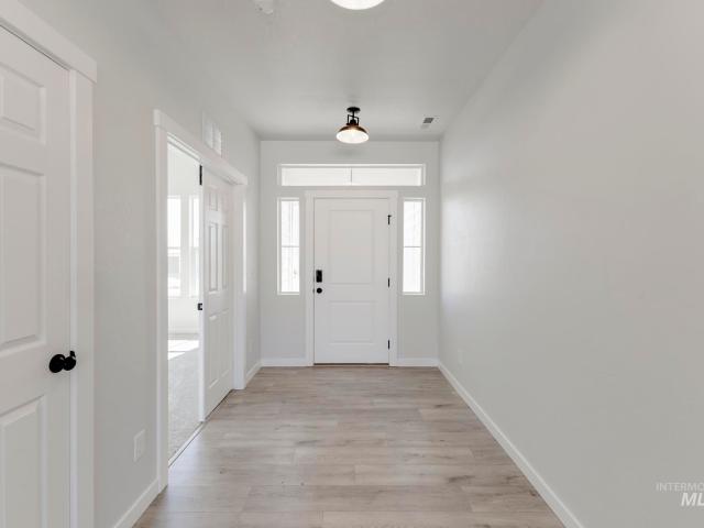11725 W Snow Flower Dr, Star, ID 83669 | MLS #98978 | Compass