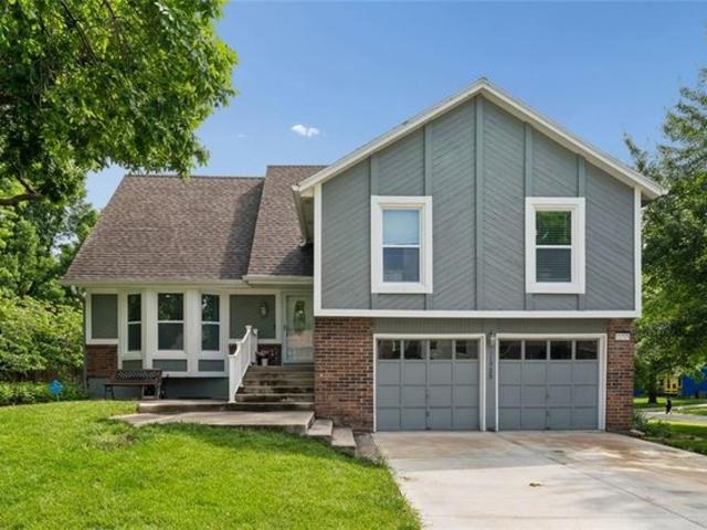 11725 England St, Overland Park, KS 66210
