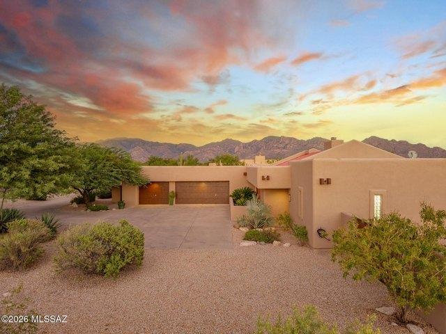 11725 N Via De La Verbenita, Oro Valley, AZ 85737