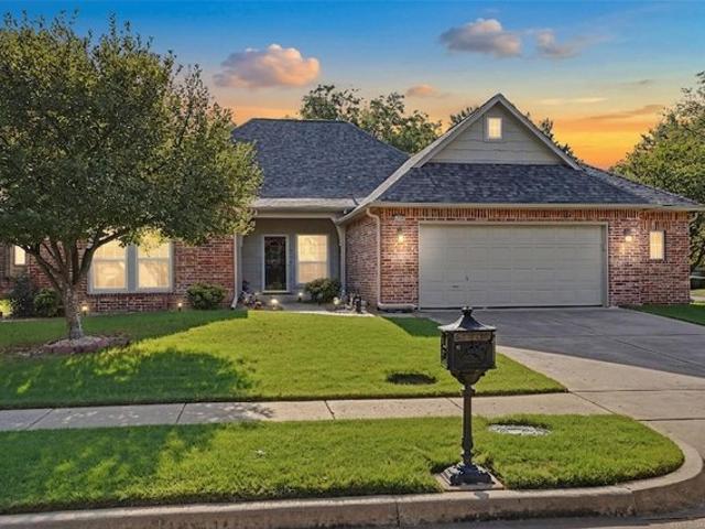 11725 S 96th East Pl, Bixby, OK 74008
