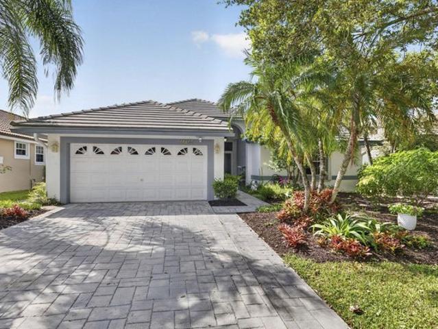 11728 Highland Pl, Coral Springs, FL 33071