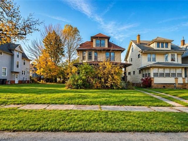 1172 Melbourne Rd, East Cleveland, OH 44112