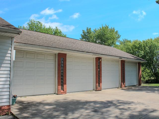 1172 N 200 E