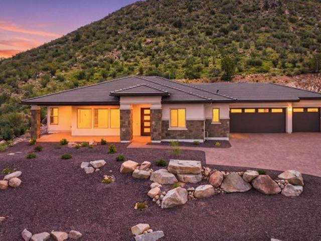 1172 N Cloud Cliff Pass, Prescott Valley, AZ 86314