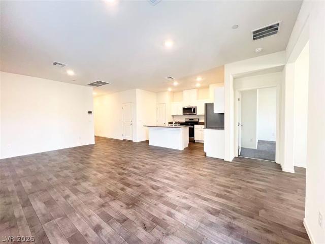 1172 King Lark Street