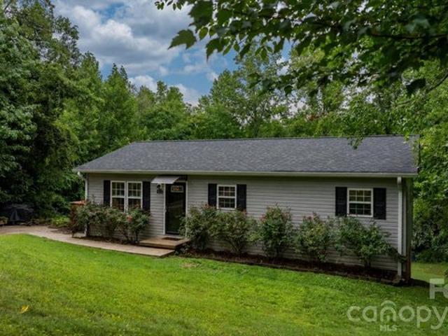 1172 Sunset Ct, Conover, NC 28613