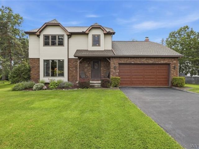 1172 Virginia Dr, Alden, NY 14004