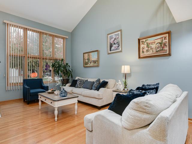 11733 Seagull Ln, Palos Heights, IL 60463 | MLS #12621 | Compass