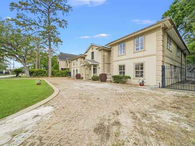 11730 Denise Drive