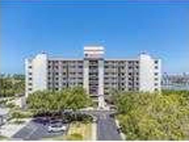 11730 Shipwatch Dr #208, Largo, FL 33774