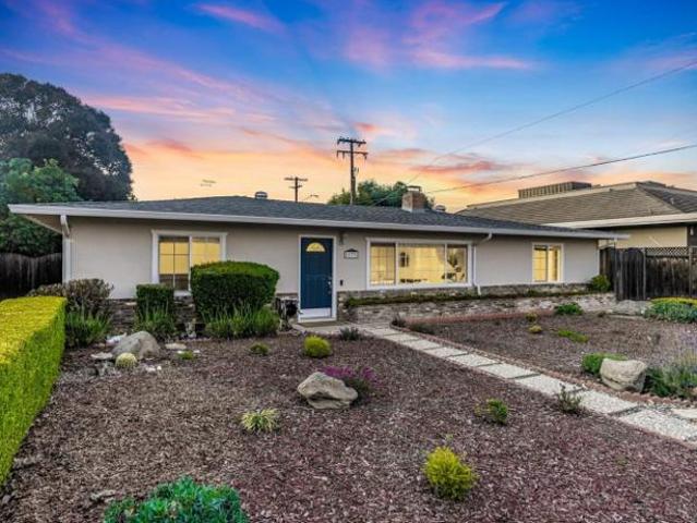 11731 Southwood Dr, Saratoga, CA 95070