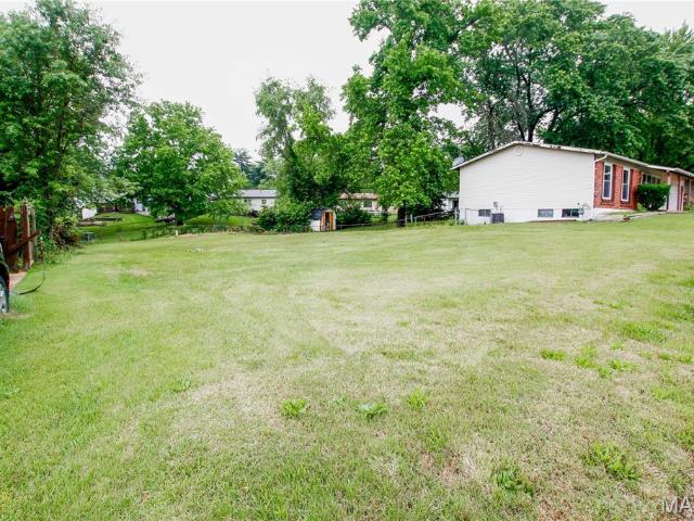 11737 Vizcuya Ct, Florissant, MO 63033 | Compass