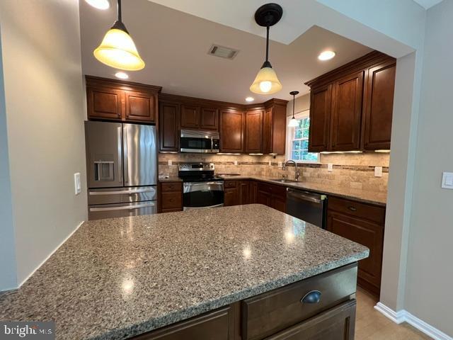 11737 Dry River Court