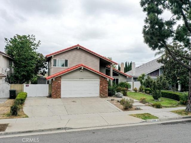 11735 Quartz Ave, Fountain Valley, CA 92708