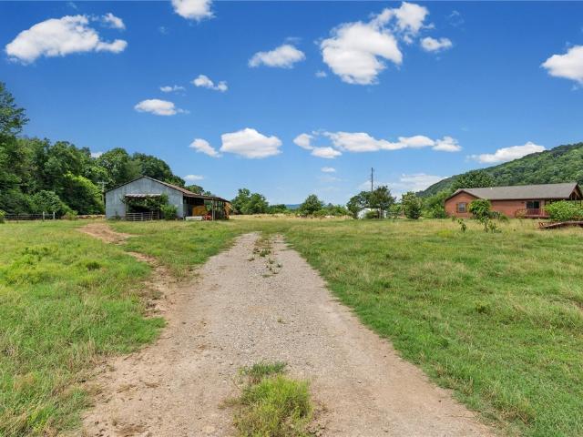 11739 Highway 282