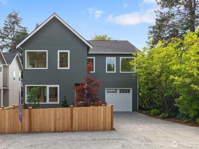 1173 th Ave NE Unit A, Seattle, WA 98125