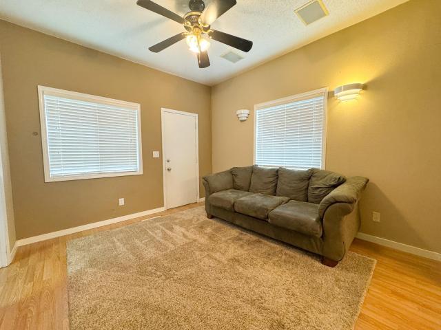 117 3rd Street NE
