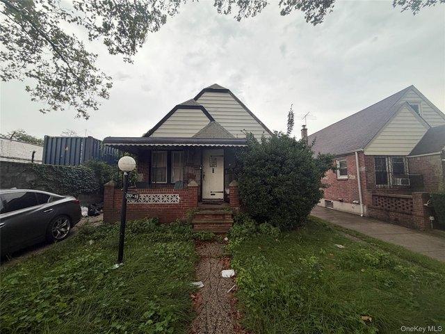 117 11 th St, Cambria Heights, NY 11411