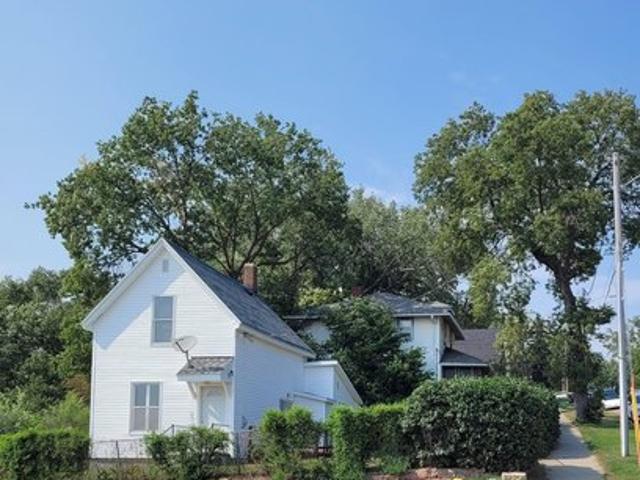 117 13th St, Sioux City, IA 51103