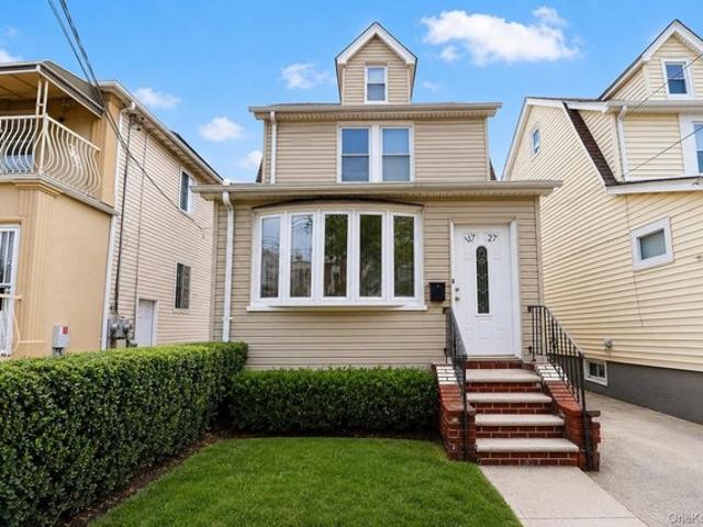 117 27 rd St, Jamaica, NY 11436