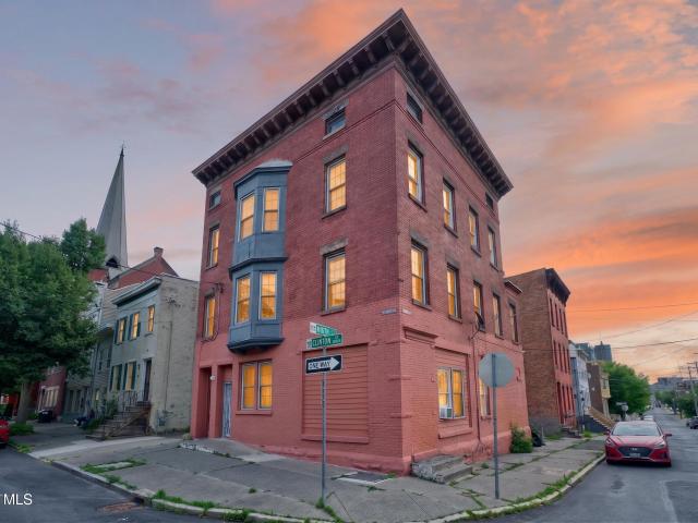 117 4th Avenue