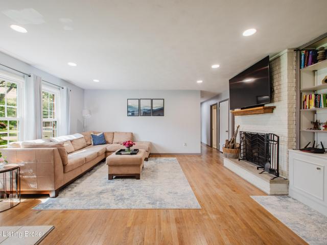 117 Commanche Dr