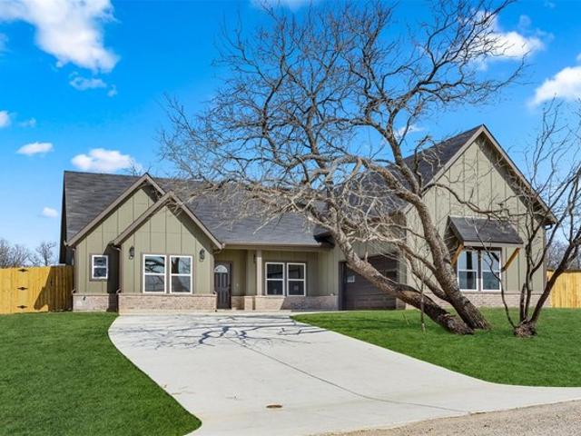 117 Cactus Canyon Dr, Runaway Bay, TX 76426