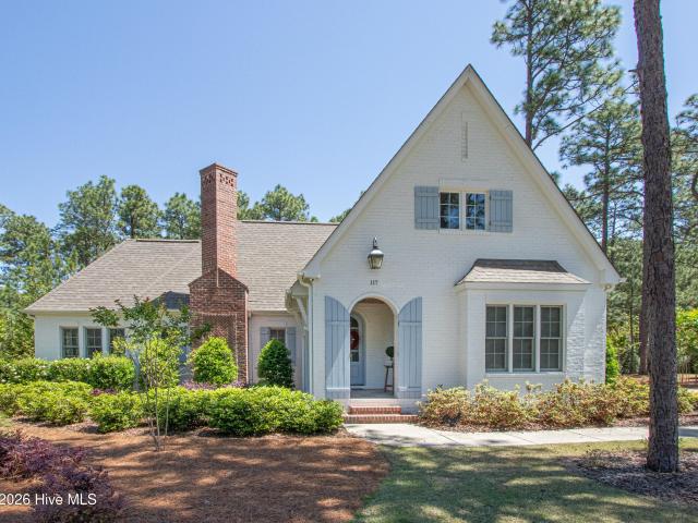 117 Chanticleer Drive