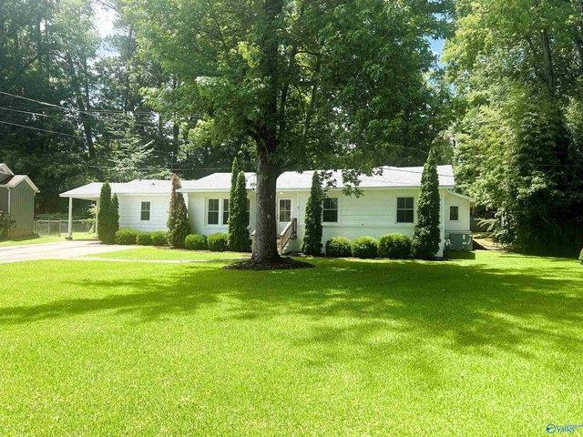 117 Clubview Cir, Gadsden, AL 35901