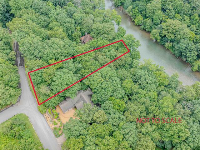 117 Creekside Dr