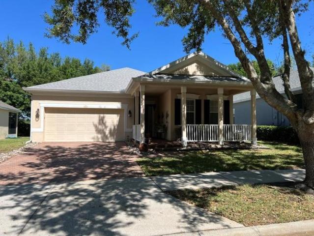 117 Crepe Myrtle Dr, Groveland, FL 34736