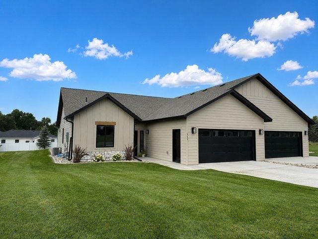 117 Altavista Dr, Detroit Lakes, MN 56501