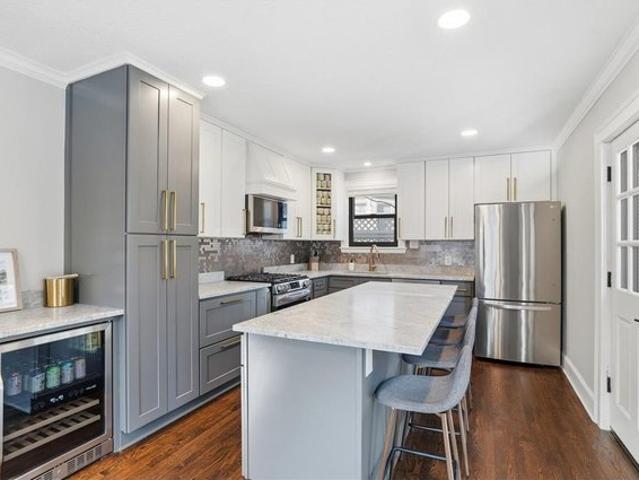 117 Arthur Ave SE, Minneapolis, MN 55414