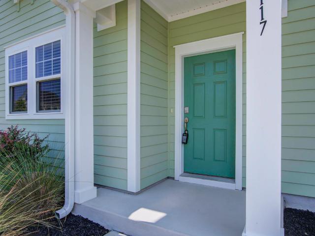 117 Archdale St, Summerville, SC 29486 | MLS #26011 | Compass