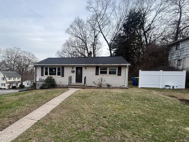 117 Arden Rd, Waterbury, CT 06708