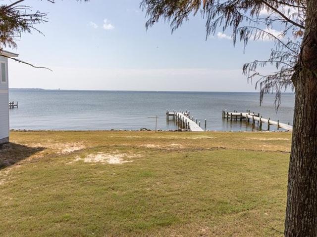 117 Bayshore Dr, Pensacola, FL 32507