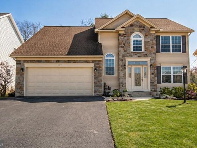 117 Barrens Ct, Port Matilda, PA 16870