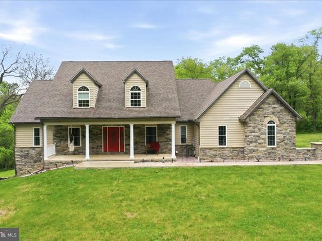 117 Beverly Ln, Falling Waters, WV 25419