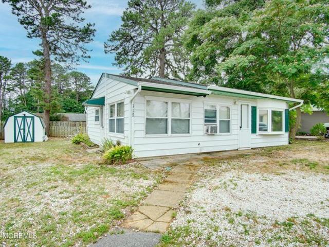 117 Beach Blvd, Forked River, NJ 08731