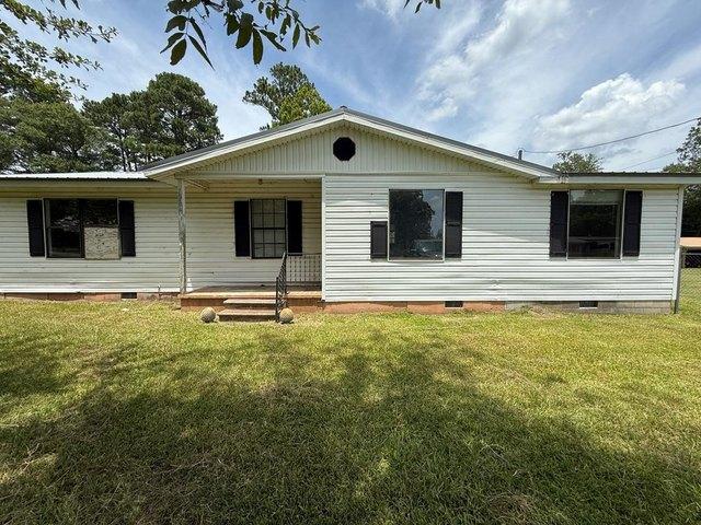 117 Branch Dr, Fitzgerald, GA 31750