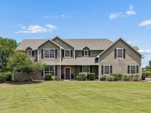 117 Galvan Ln, Van Alstyne, TX 75495